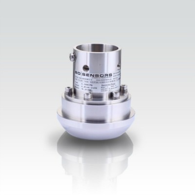 5000 psi WECO® 1502 pressure transmitter and loop indicator